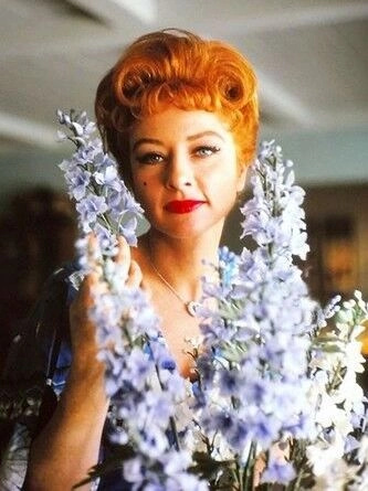 Picture of Amanda Blake