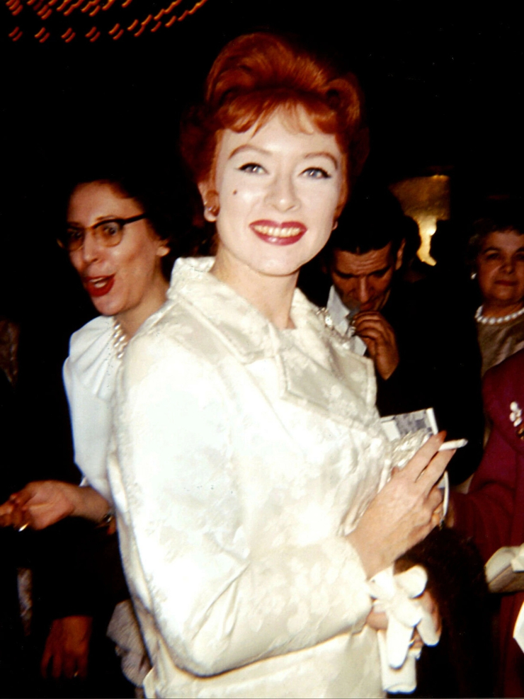 Picture of Amanda Blake