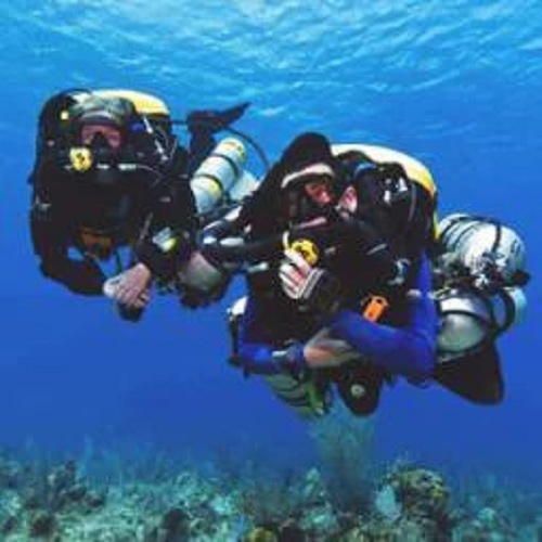 Scuba Guru - Diving Certification and Classes