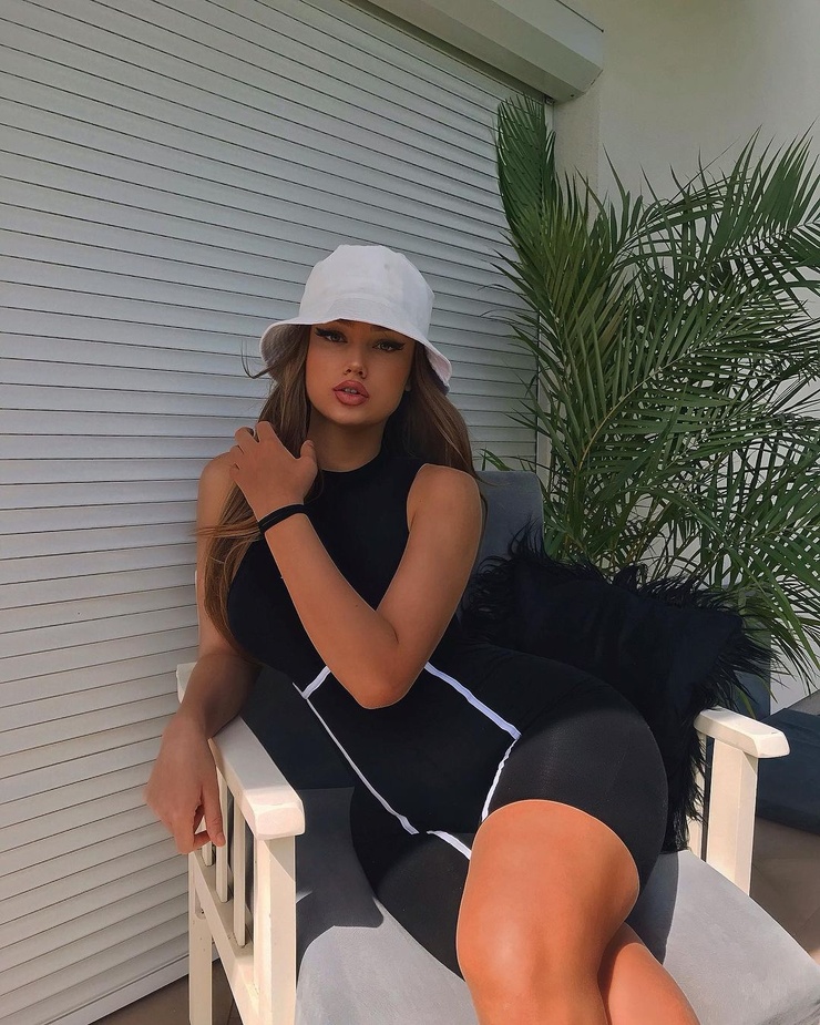 Picture of Uresa Zogu