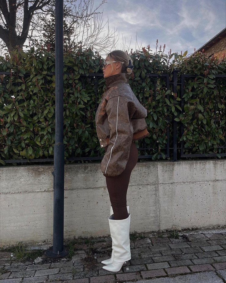 Picture of Uresa Zogu