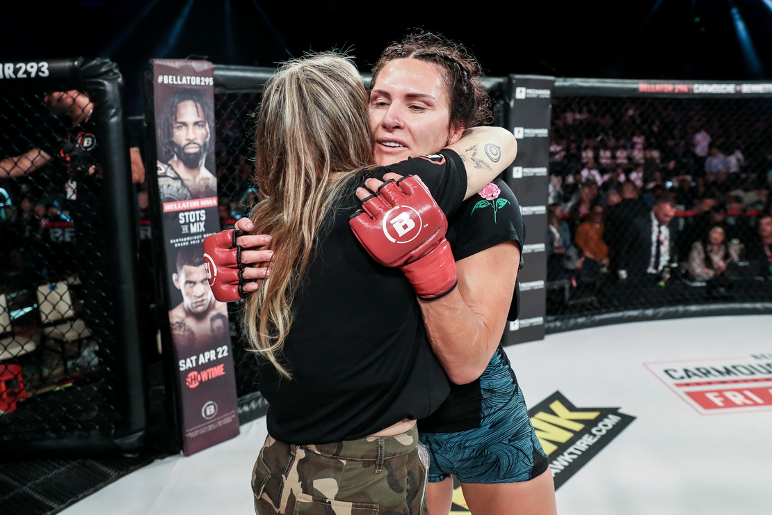 Picture of Cat Zingano