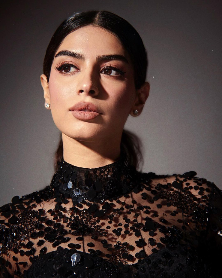 Khushi Kapoor picture