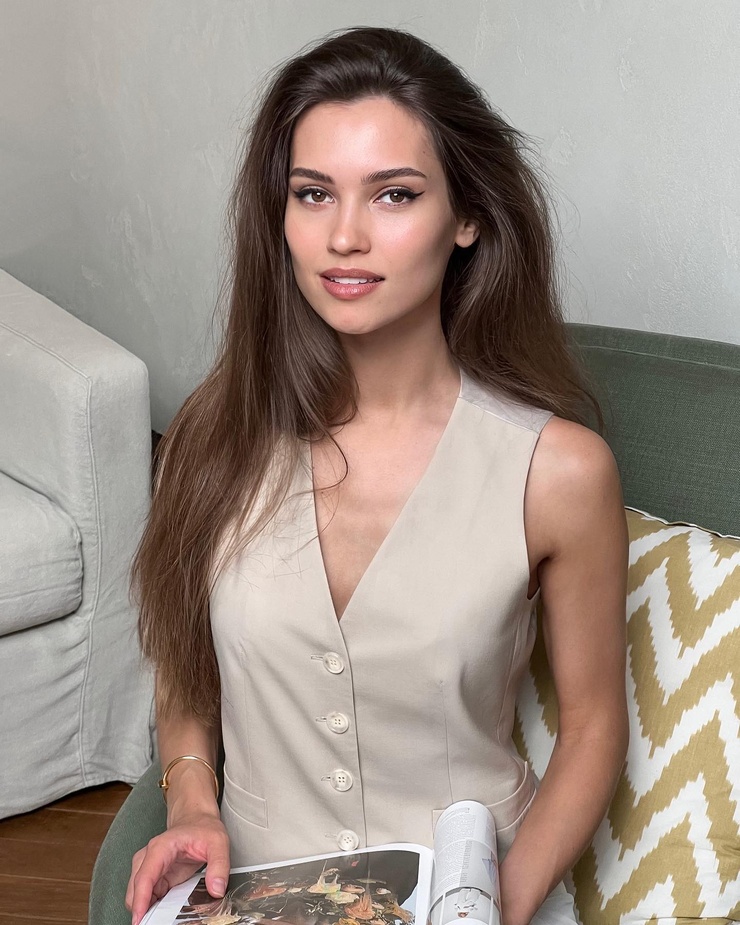 Ksenia Alexandrova picture