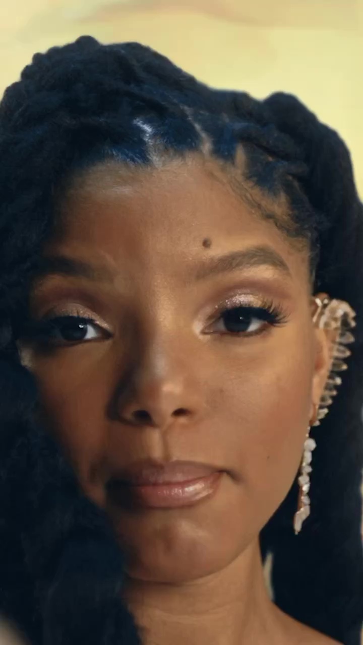 Picture of Halle Bailey