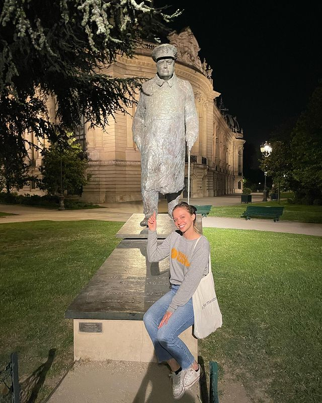 Picture of Anna Lore