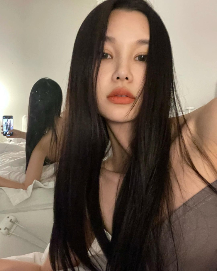 Picture of Shin Eun-ji