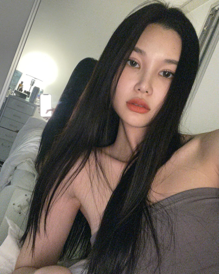 Picture of Shin Eun-ji