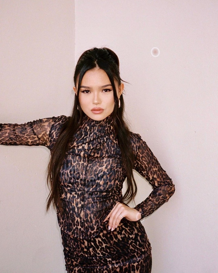 Picture of Lisa Yamada