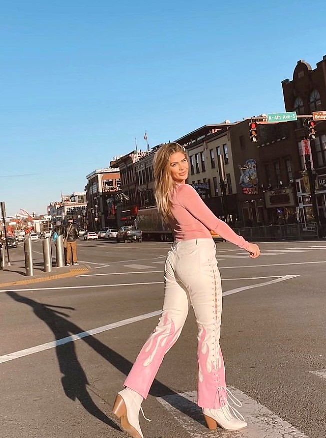 Picture of Alayna Epstein