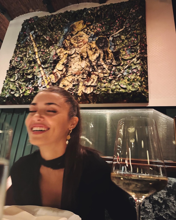 Picture of Hande Erçel