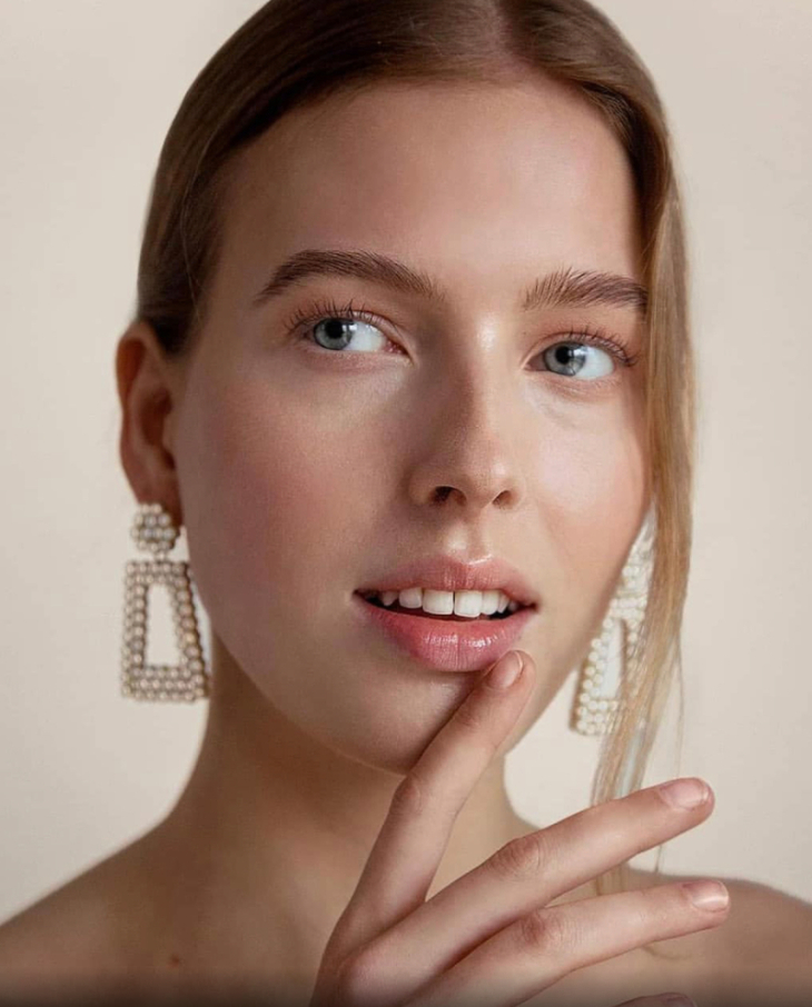 Picture of ILONA VAN DEN AREND