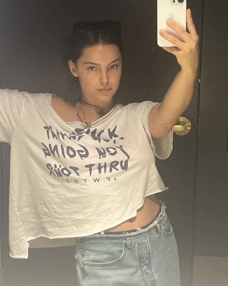 Picture of Inde Navarrette