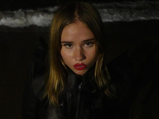 Picture of Lexee Smith