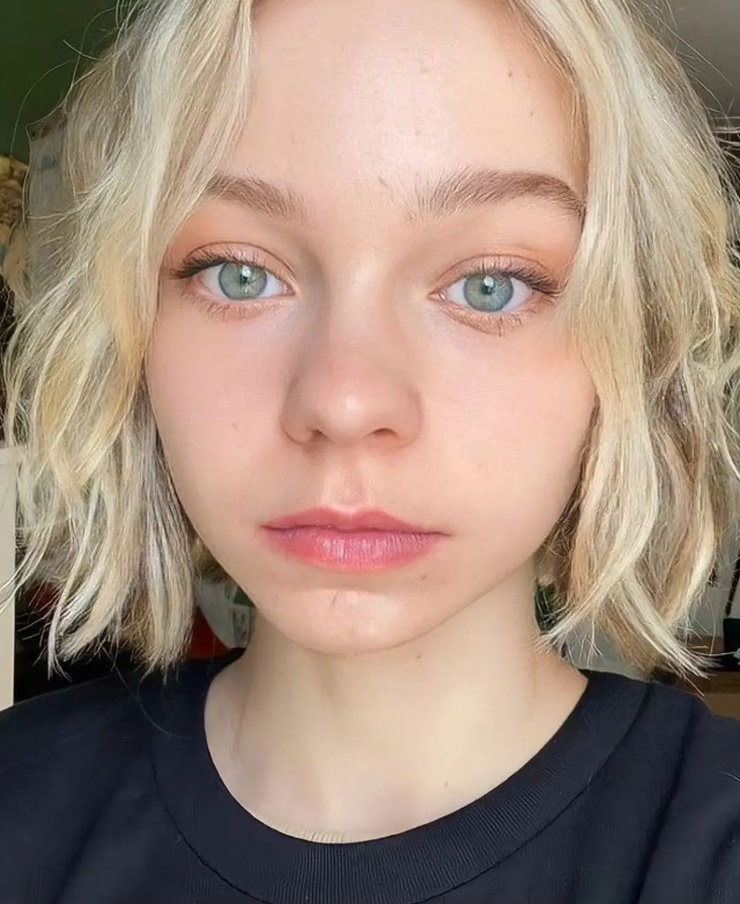 Picture of Emma Myers