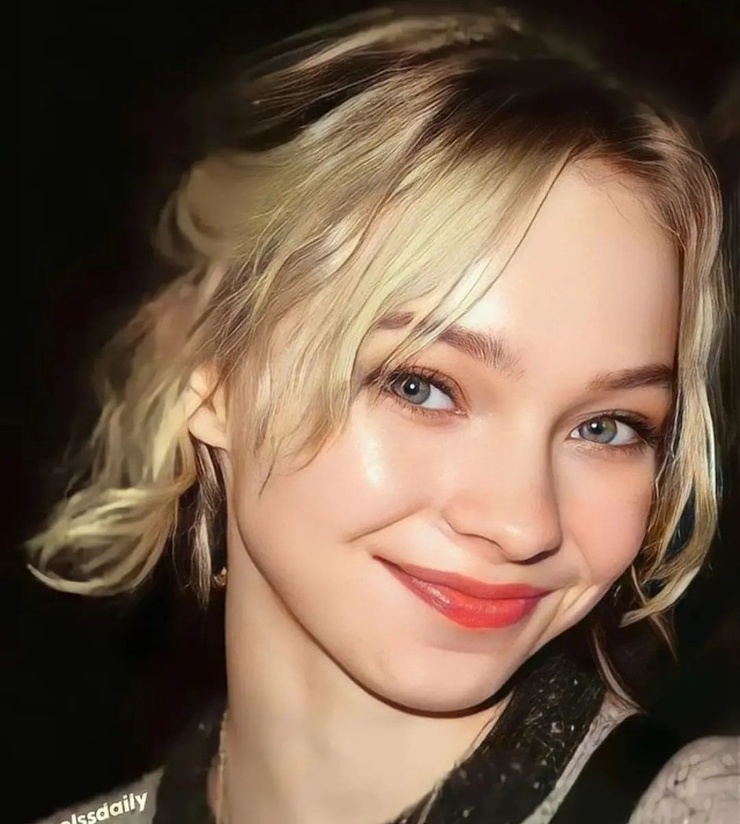 Picture of Emma Myers