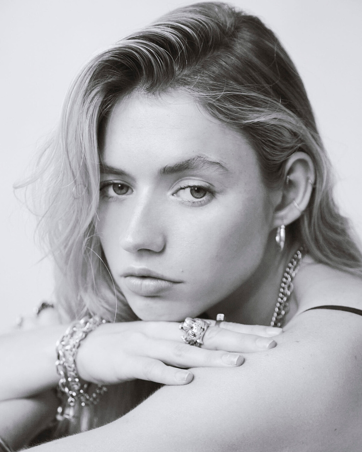 Picture of Lola Forsyth