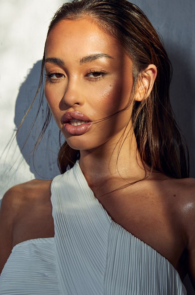 Picture of Lottie Hutton