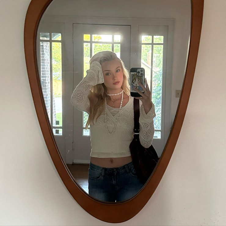 Picture of Chloe Rose Robertson