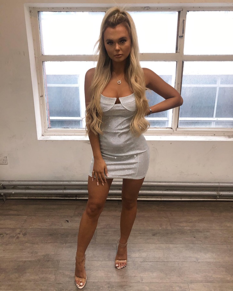 Emily Jade Bell picture