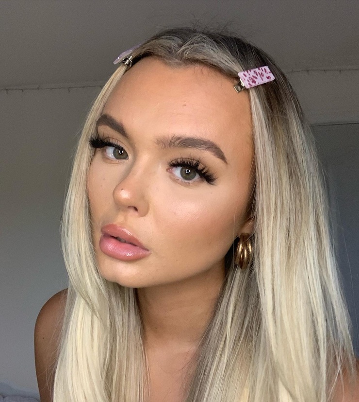 Picture of Emily Jade Bell