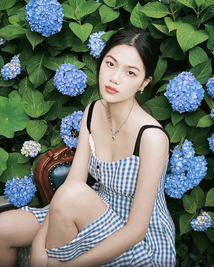 Picture of JIANG YUE WANG