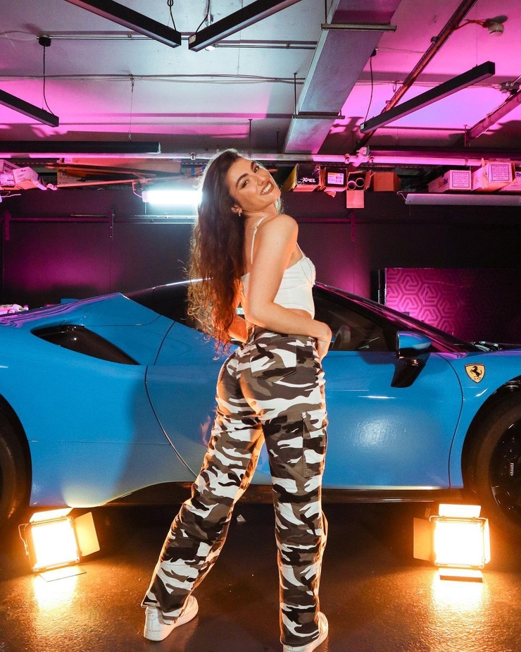 Picture of Elisa Bei