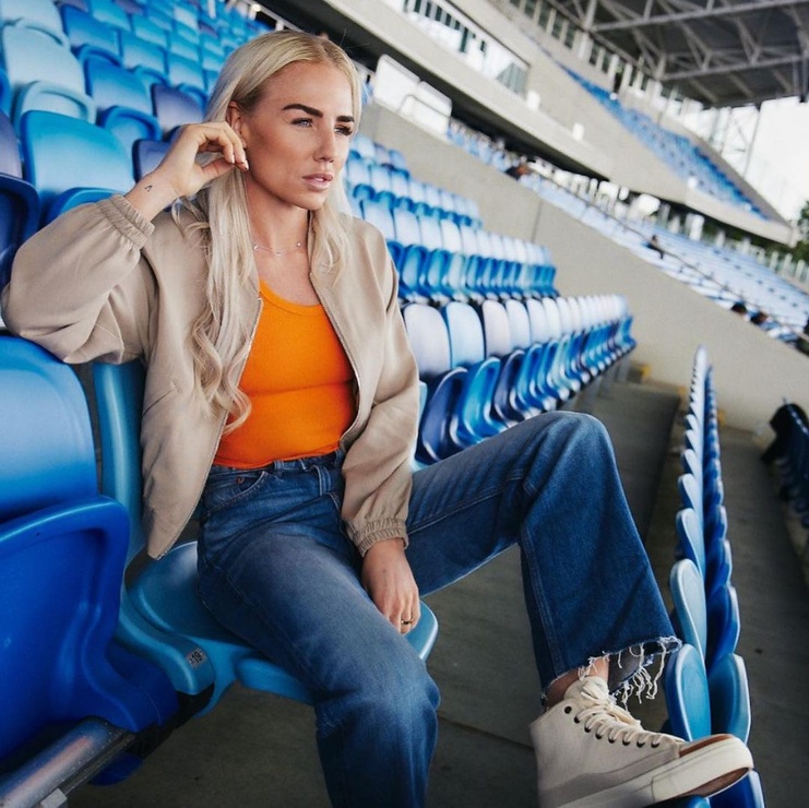Picture of Alex Greenwood