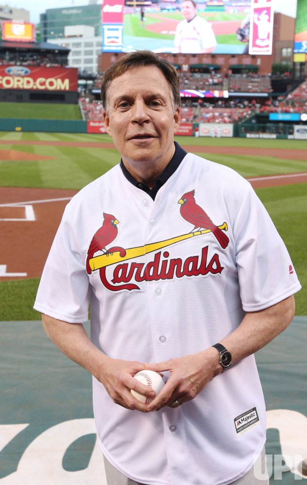 Bob Costas picture