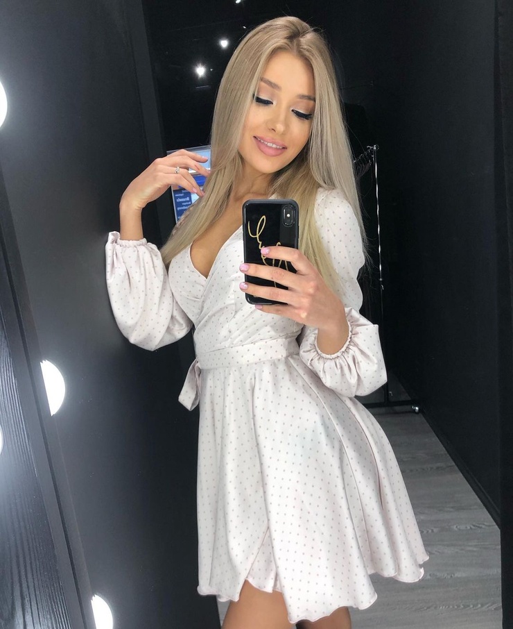 Picture of Angelie Dolly