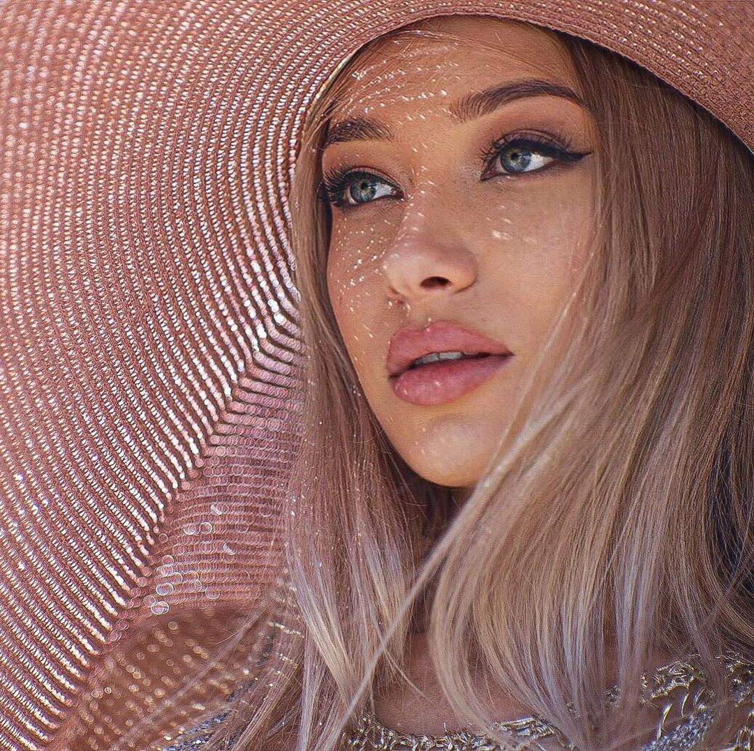 Picture of Angelie Dolly