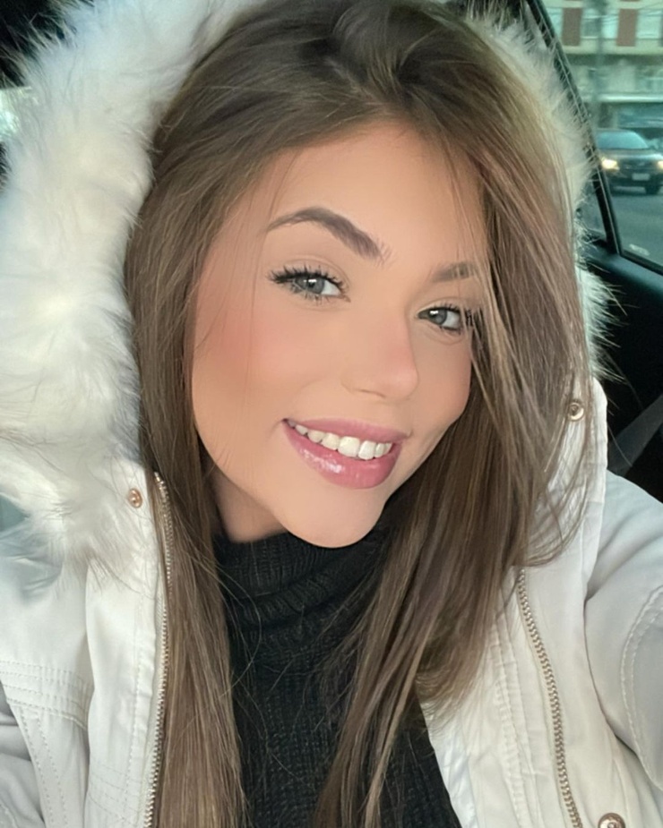 Picture of Mariana Pimentel