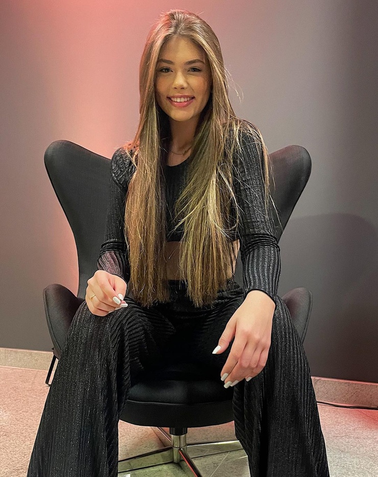 Picture of Mariana Pimentel