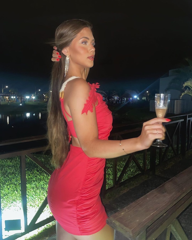 Picture of Mariana Pimentel