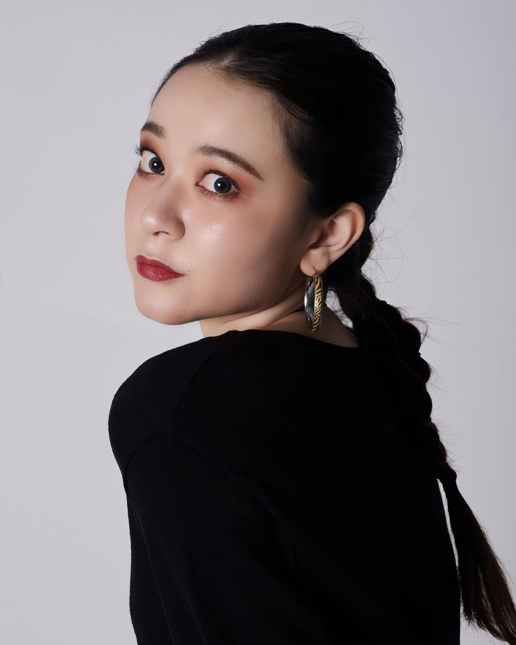 Picture of Lisa Yamada (model)