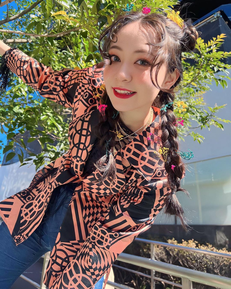 Picture of Lisa Yamada (model)