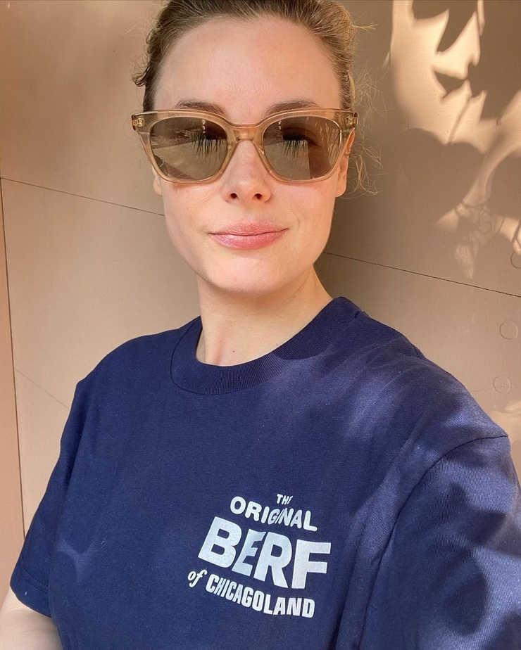 Gillian Jacobs picture