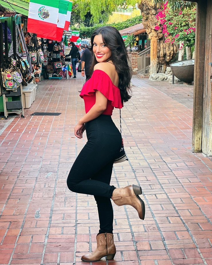 Image of Zuleyka Silver