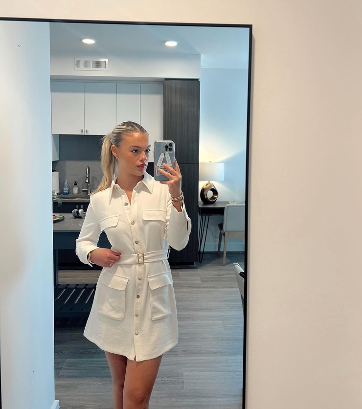 Picture of Isabella Alexander