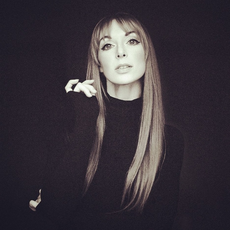 Picture of Lisa Foiles