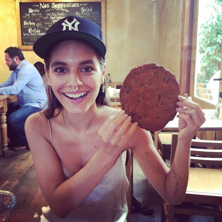 Caitlin Stasey picture