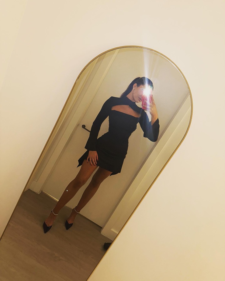 Picture of Ellie Zeiler