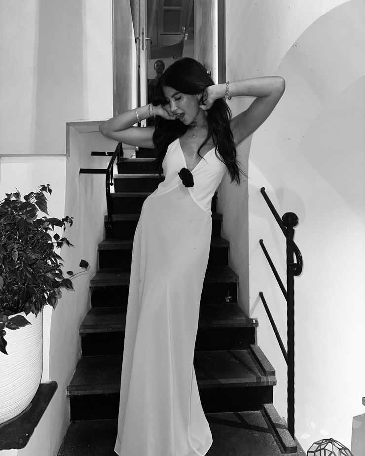 Picture of Ellie Zeiler