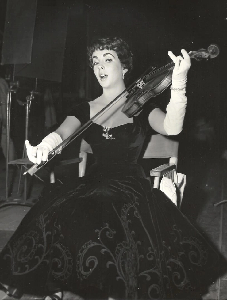 Image of Elizabeth Taylor