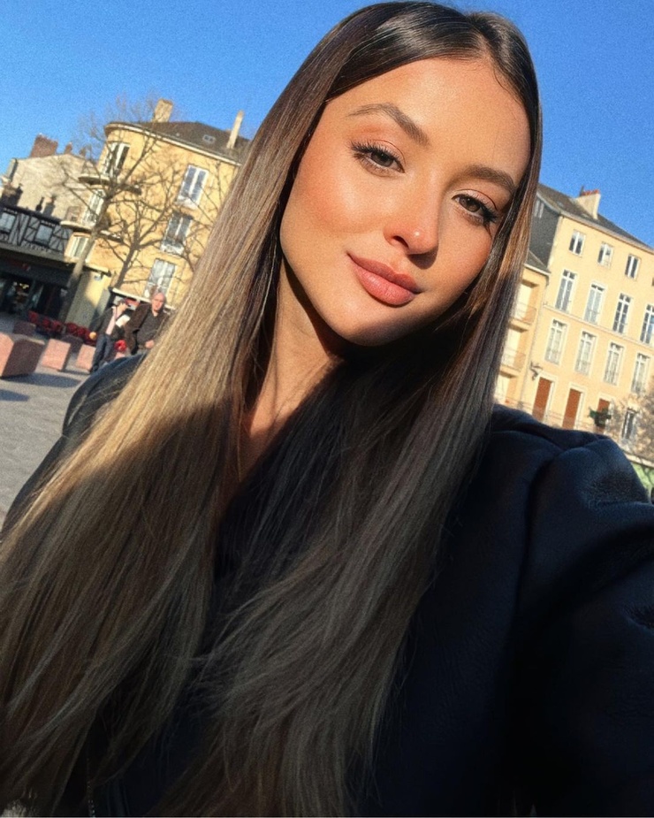 Ana María Sierra picture