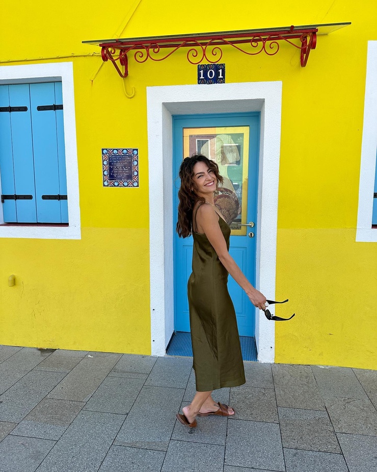 Kayla Compton picture