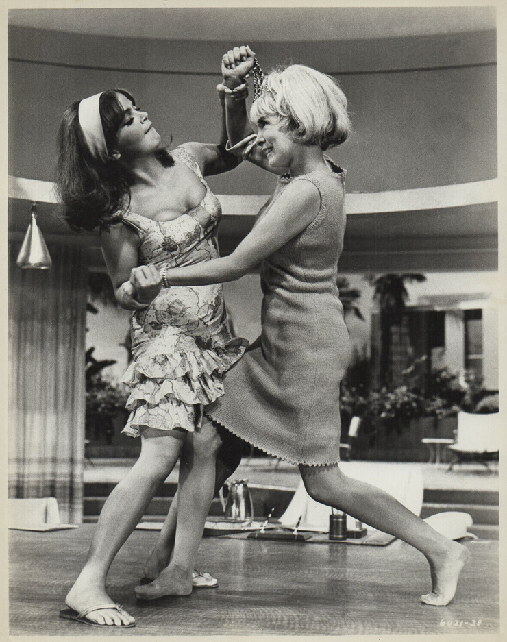 Letícia Román, Janet Leigh