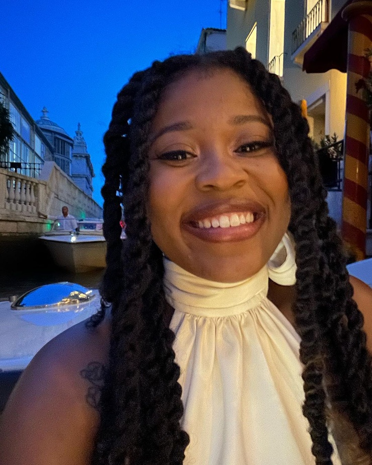 Dominique Fishback image