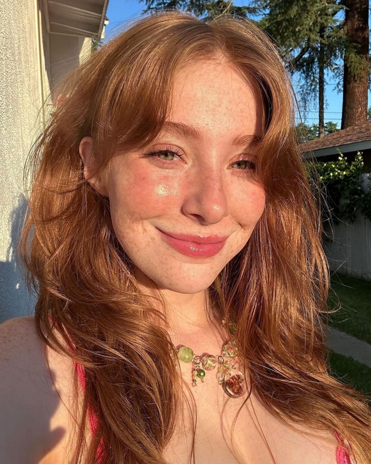 Picture of Madeline Ford