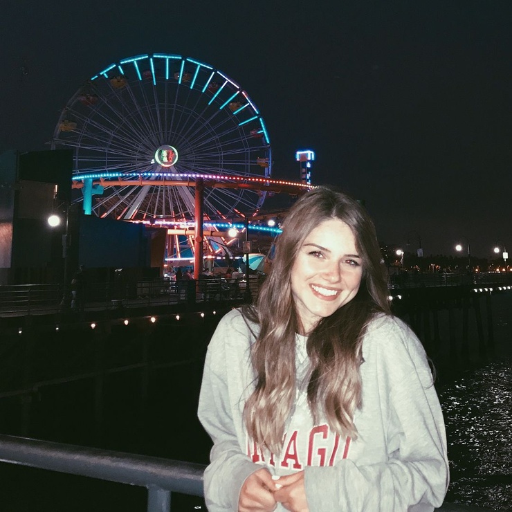 Image of Victoria Axen